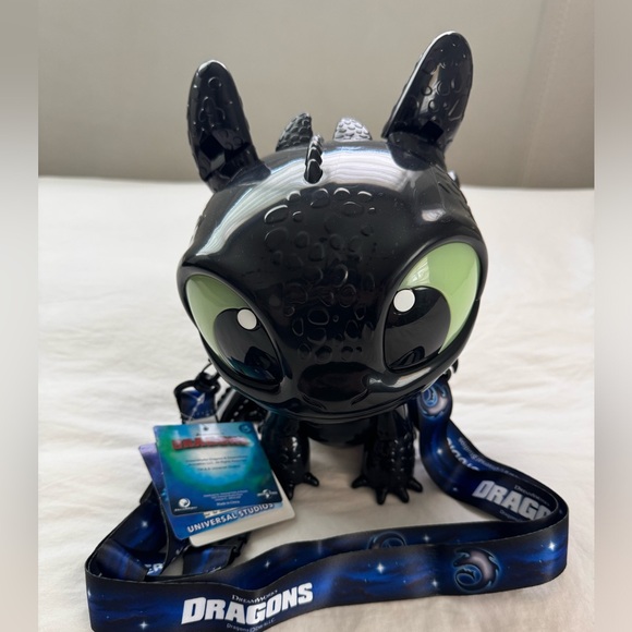 Other | Nwt Rare Httyd Toothless The Dragon Popcorn Bucketcollectible ...